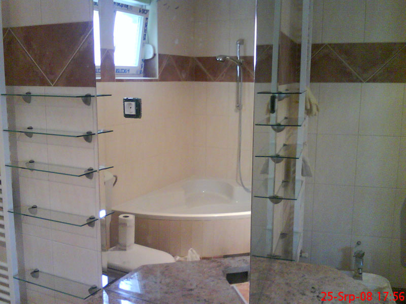 Staklo Konstruktstaklene_police | Staklo Konstrukt